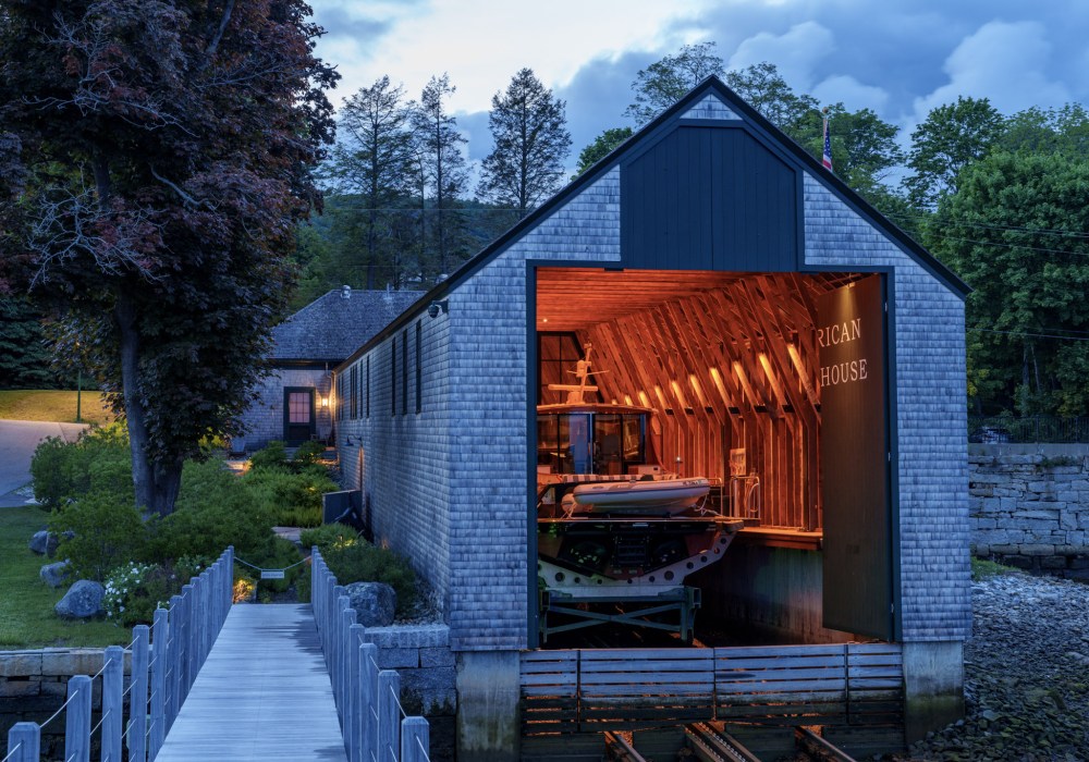 AMERICAN BOATHOUSE